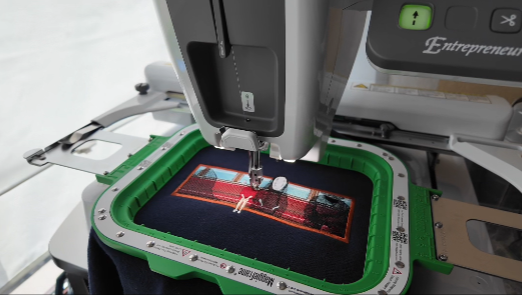 Merry Christmas Machine Embroidery: Designs, Projects and Gift Ideas ...